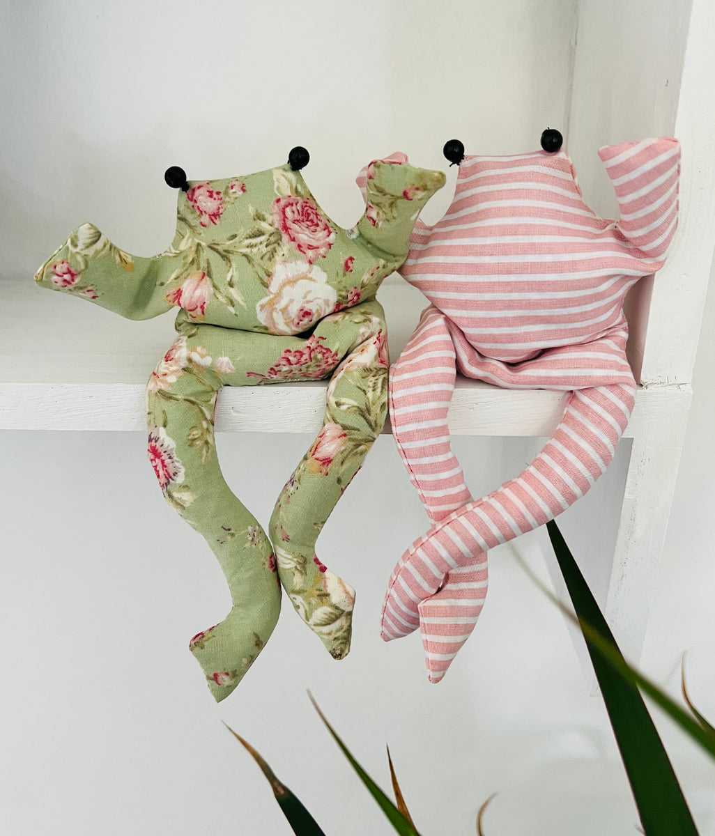 Freddie Frog Bean Bag Pattern – owl and sewing cat