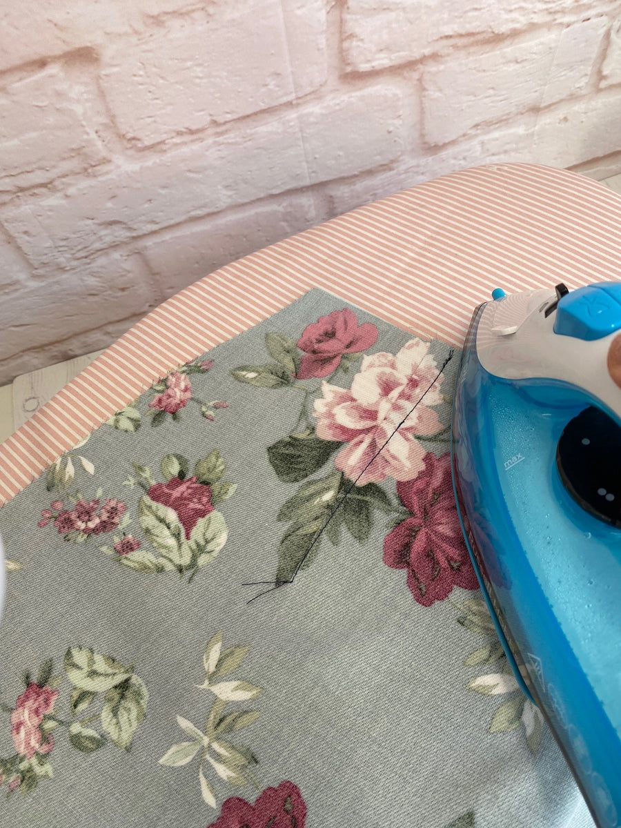 Tips & Tricks for pressing darts – owl and sewing cat