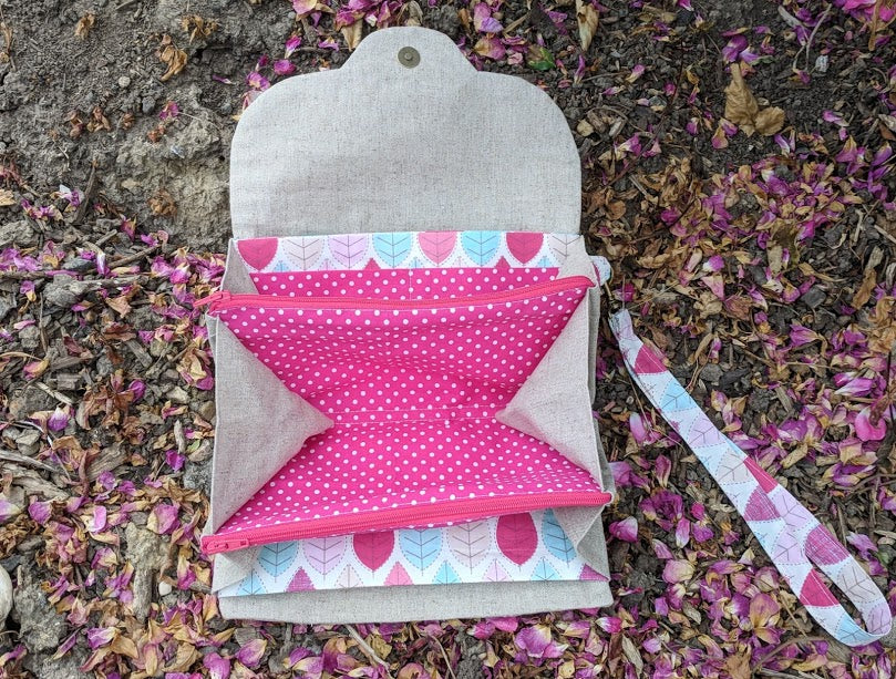 Pippa Purse Kit – owl and sewing cat