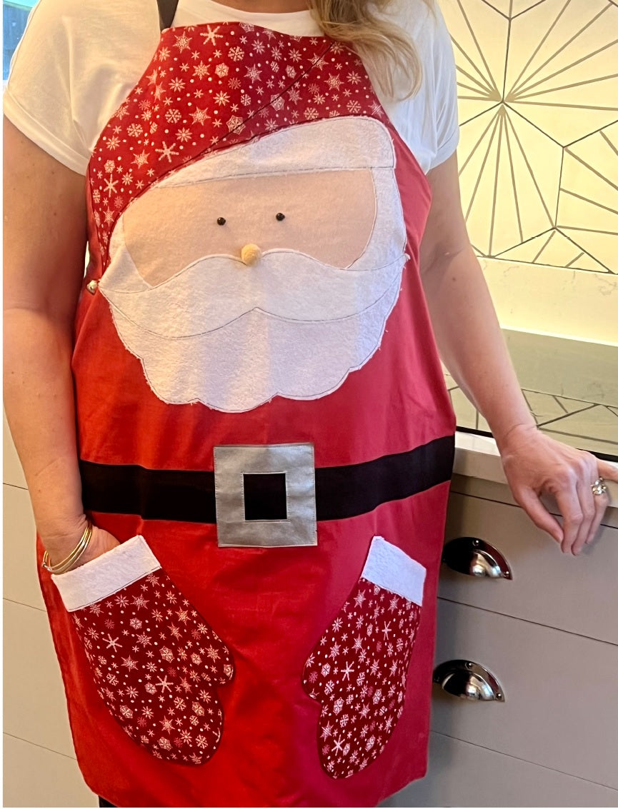 Santa apron pattern – owl and sewing cat