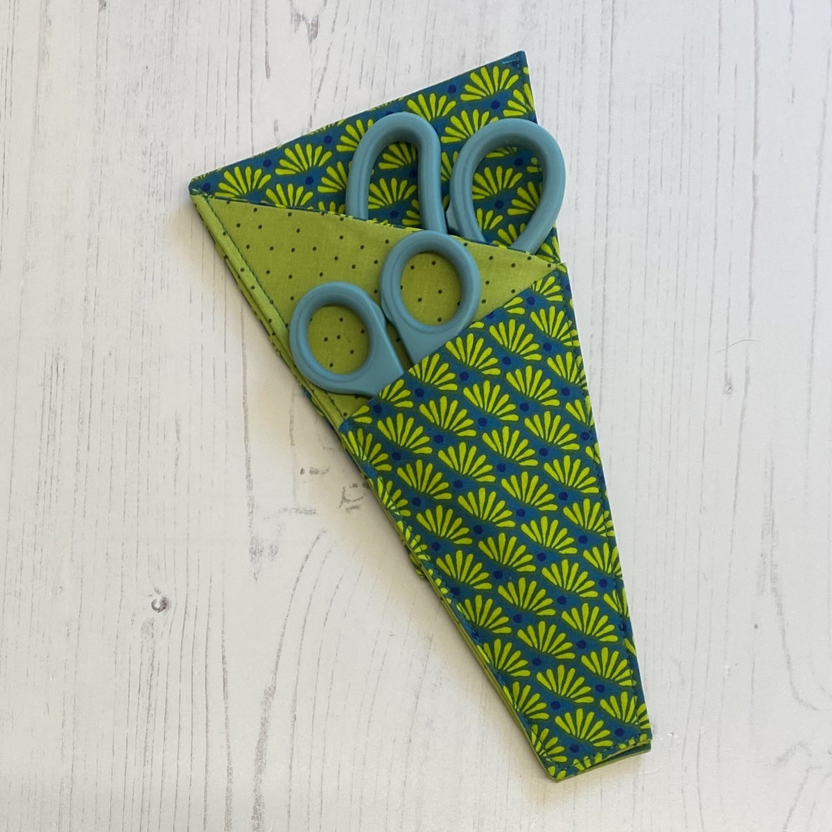 Extendable Purse & Scissor Keeper Pattern – owl and sewing cat