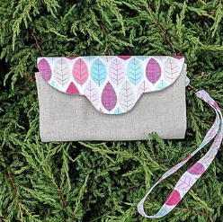 Pippa Purse Pattern – owl and sewing cat